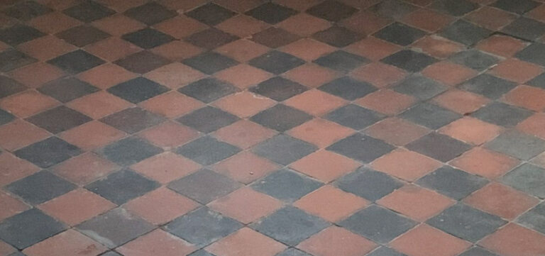 How to clean quarry tiles: cleaning guide & tips to restore quarry tile ...